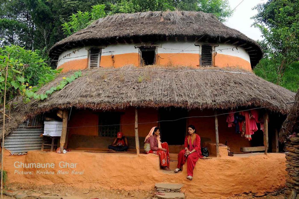 ईतिहास बन्दै घुमाउने घर - Everest Awaj Everest Awaj